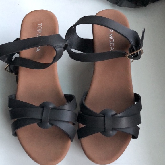 TOP Moda | Shoes | Nwt Top Moda Black Platform Chunky Heel Sandals ...